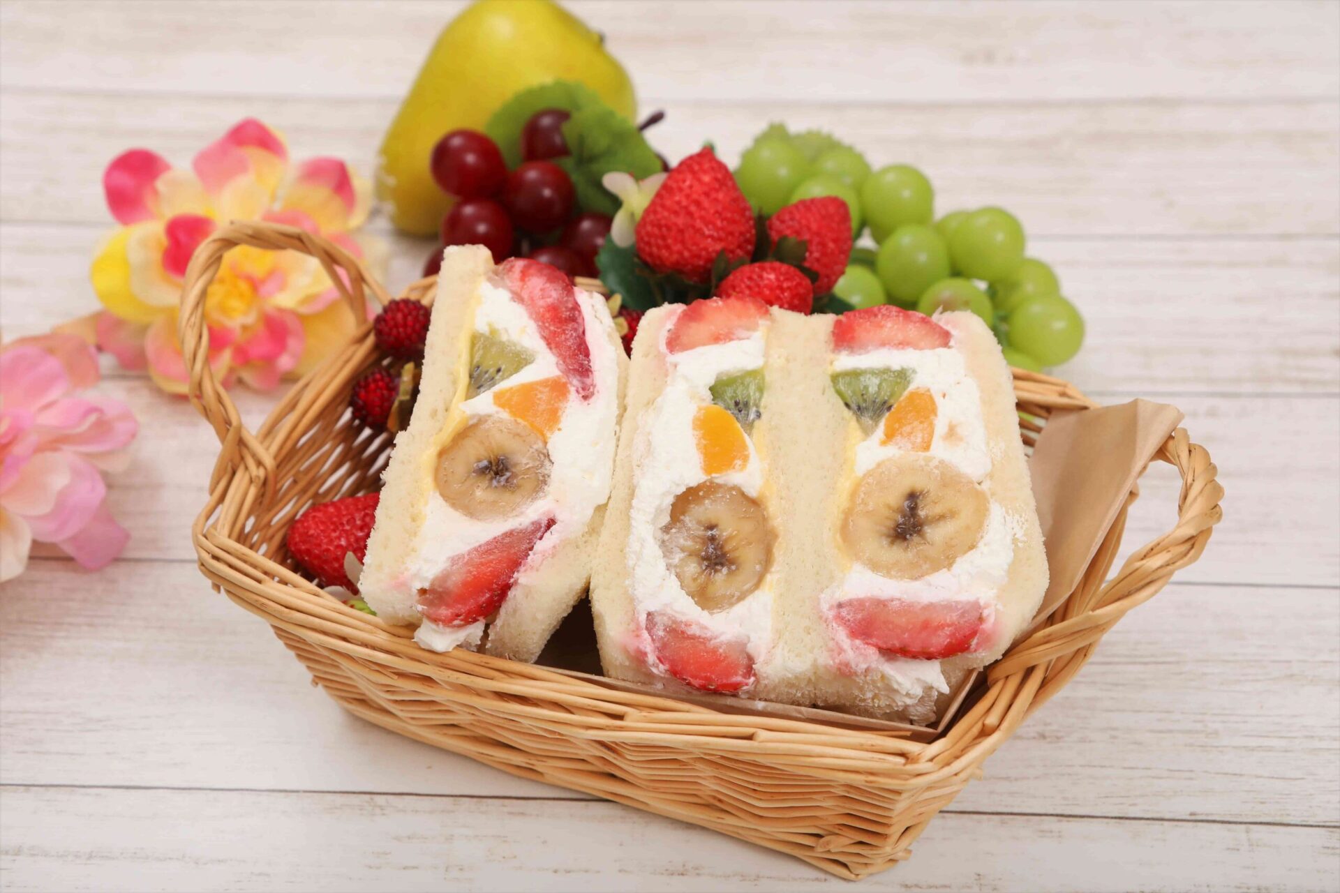 【東京・新宿】フルーツサンドがおすすめのお店6選！テイクアウト専門店や喫茶店など紹介 - tokyo.info